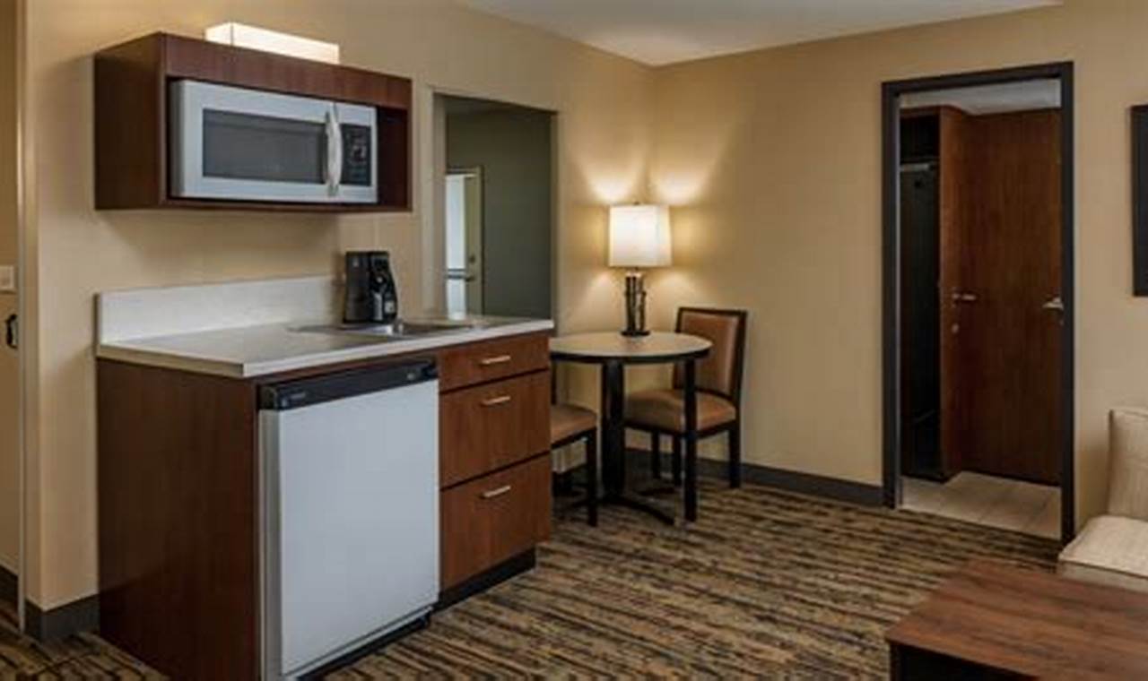 Extended Stay Hotel With Kitchenette